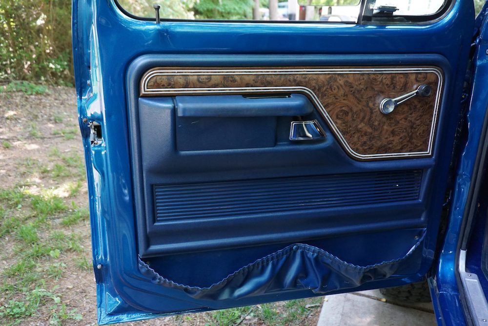 Beautiful Blue Bronco Ranger Up for Auction on 'BAT' - Ford-Trucks.com