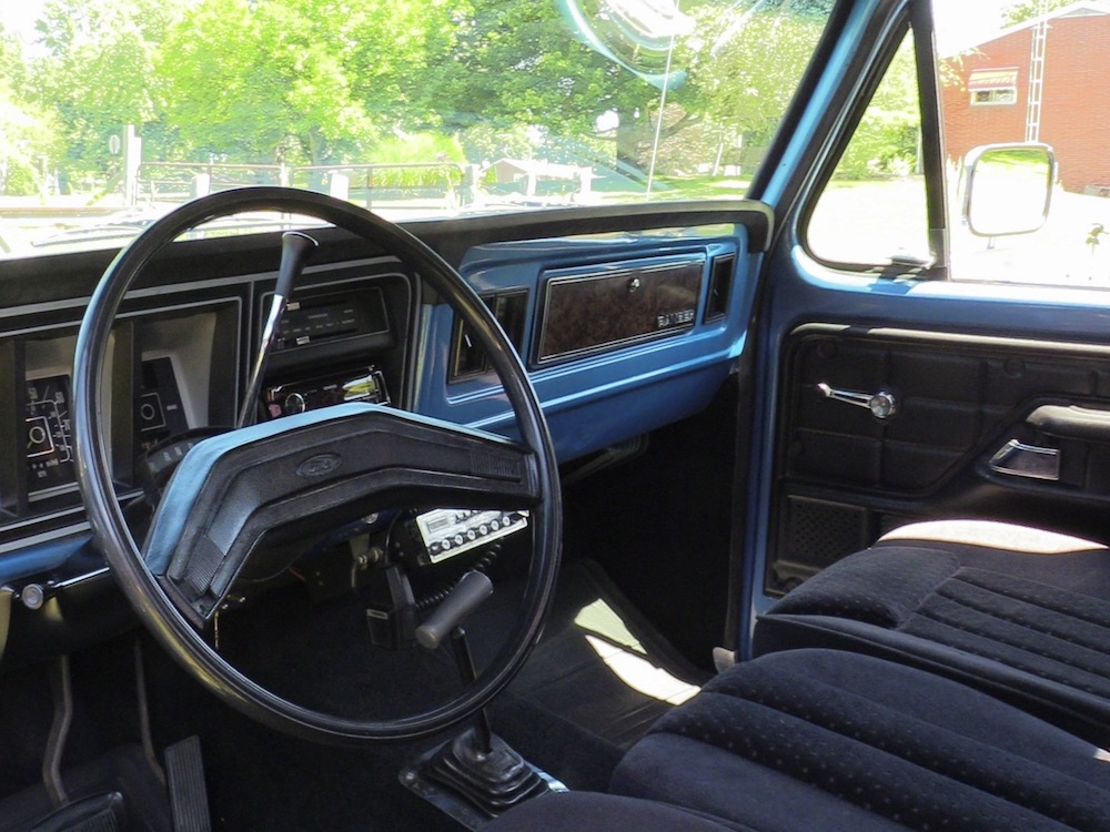 Sweet 1978 Ford F-150 Features Period-Correct Mods From Another Era ...